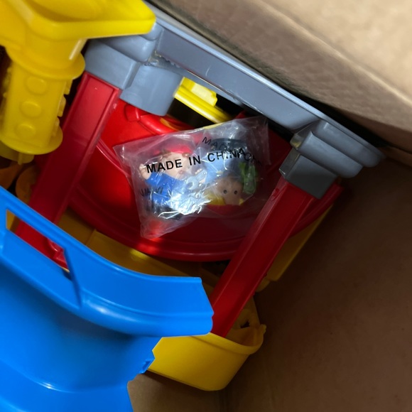 Fisher-Price | Toys | New Fisher Price Little People Ramps Around ...